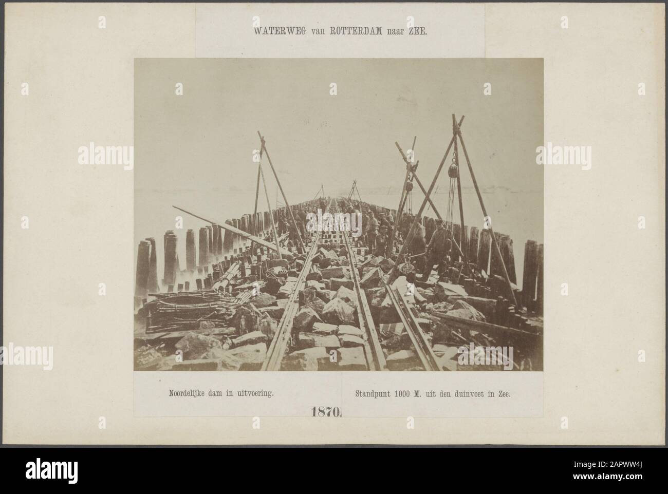 Northern dam in progress. 1000 M position from the dune base in the sea ...