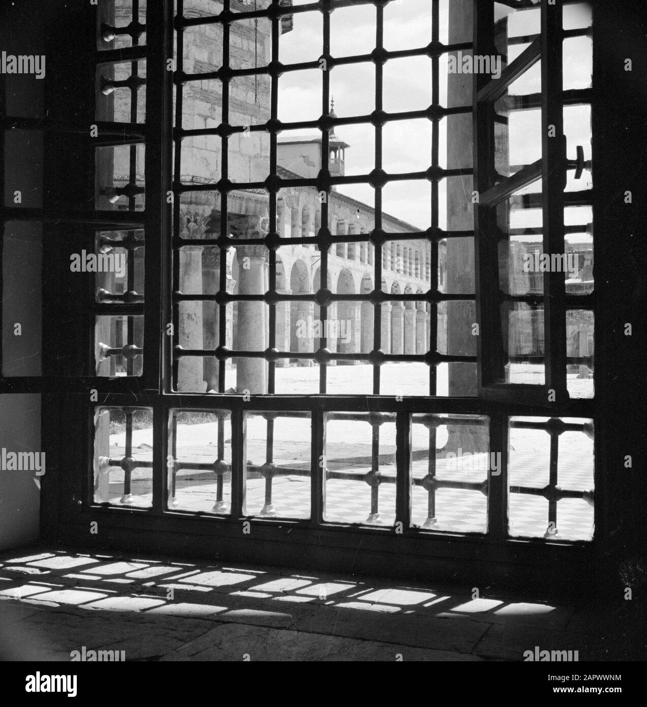 Through the barred window hi-res stock photography and images - Alamy
