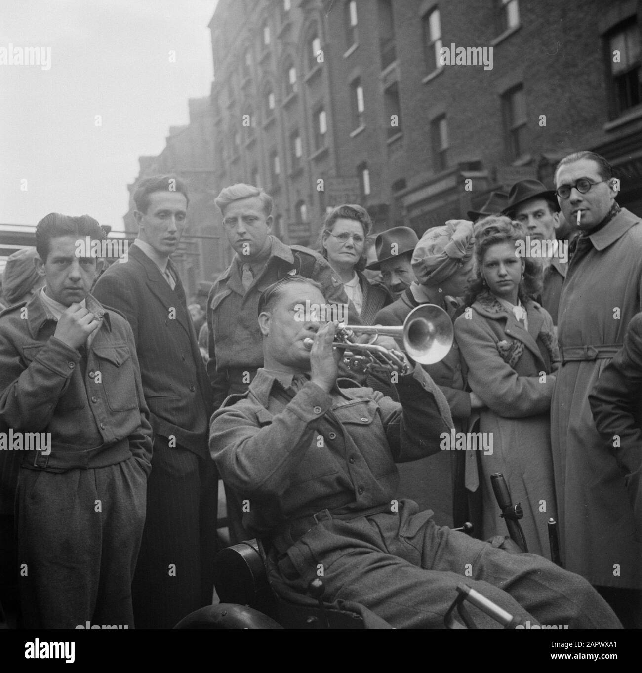 War invalid hi-res stock photography and images - Alamy