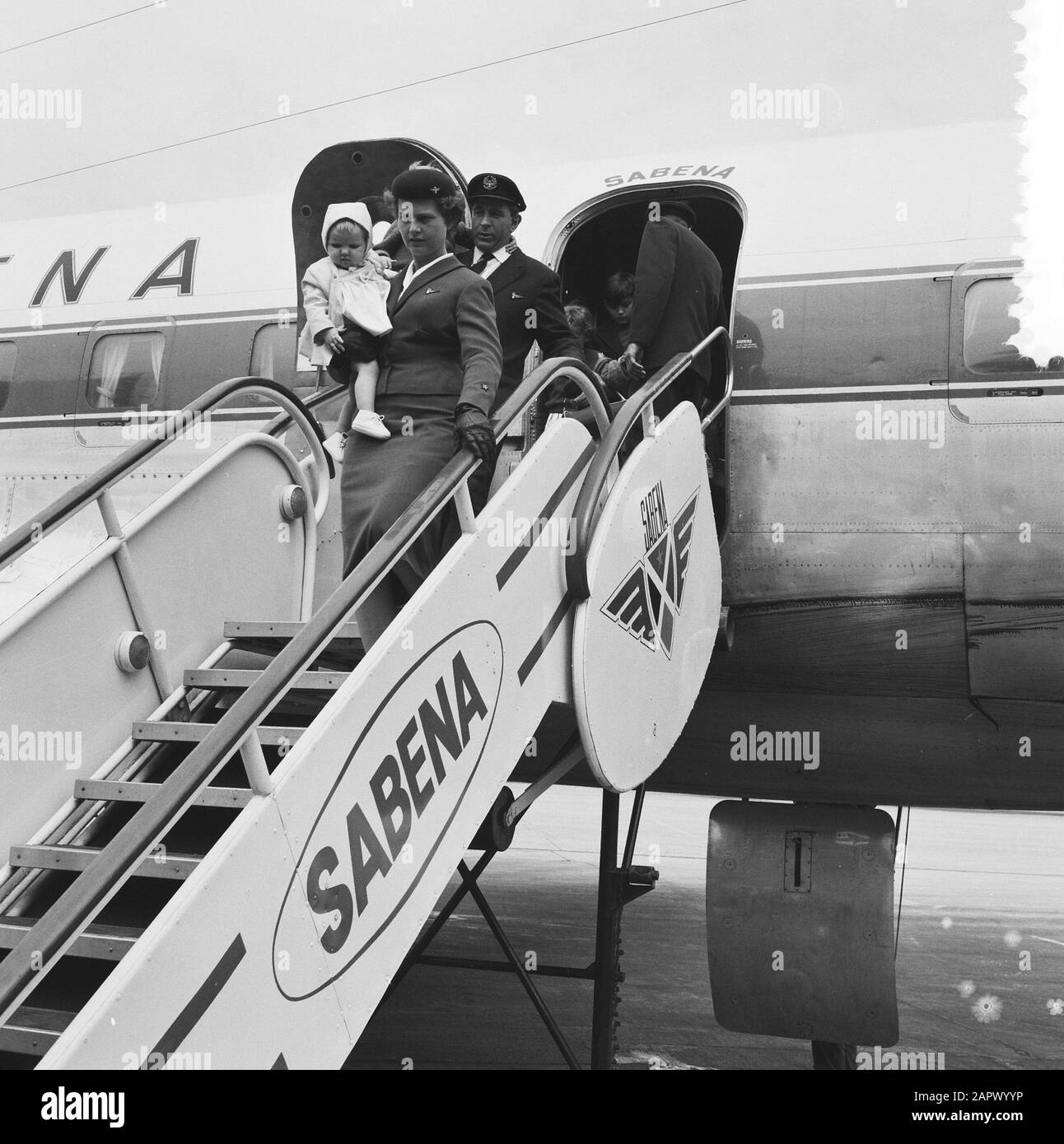 Evacuation from Belgian Congo at Brussels airport Zavente Date: 20 June ... Evacuation from Belgian Congo at Brussels airport Zavente Date: 20 June ...