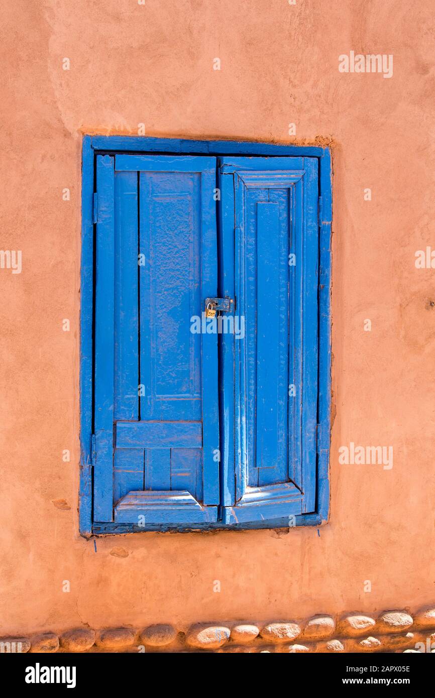 Adobe colours hi-res stock photography and images - Alamy