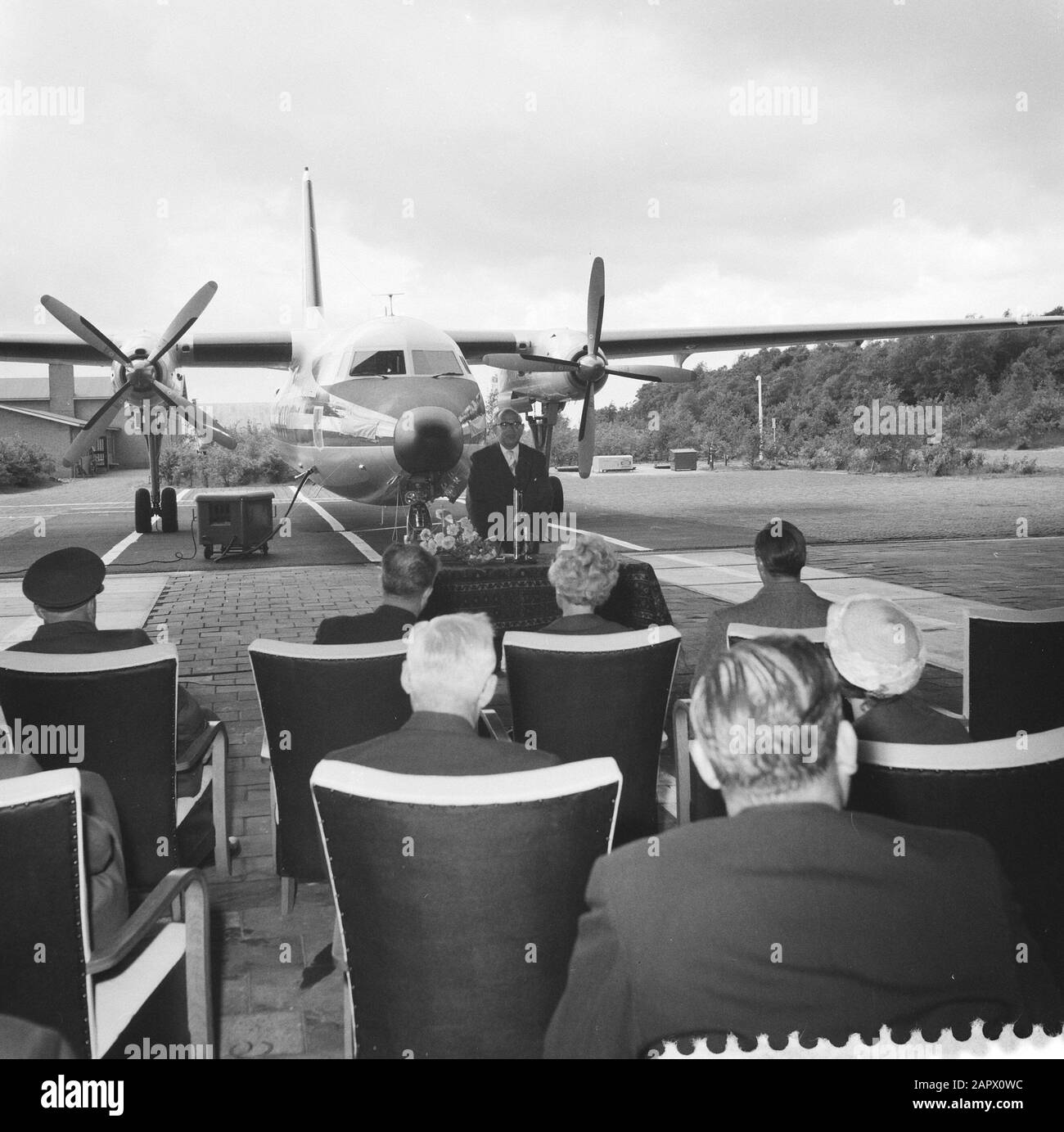 Fokker friendship hi-res stock photography and images - Alamy