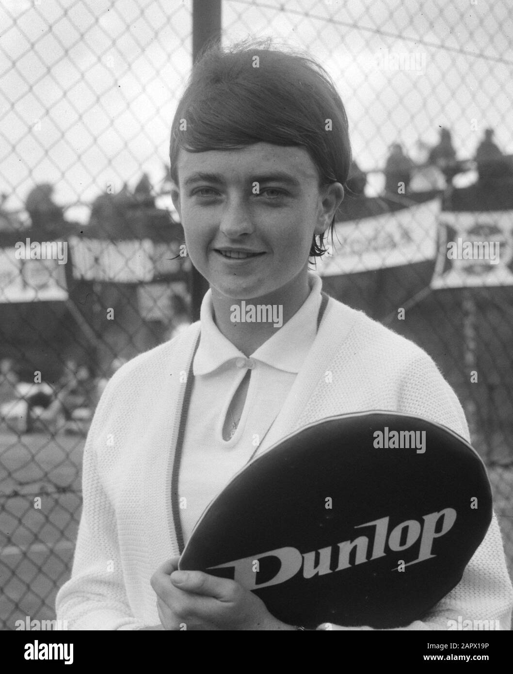 Tennis at Santpoort, the winner final women's only Pat Walkden ...