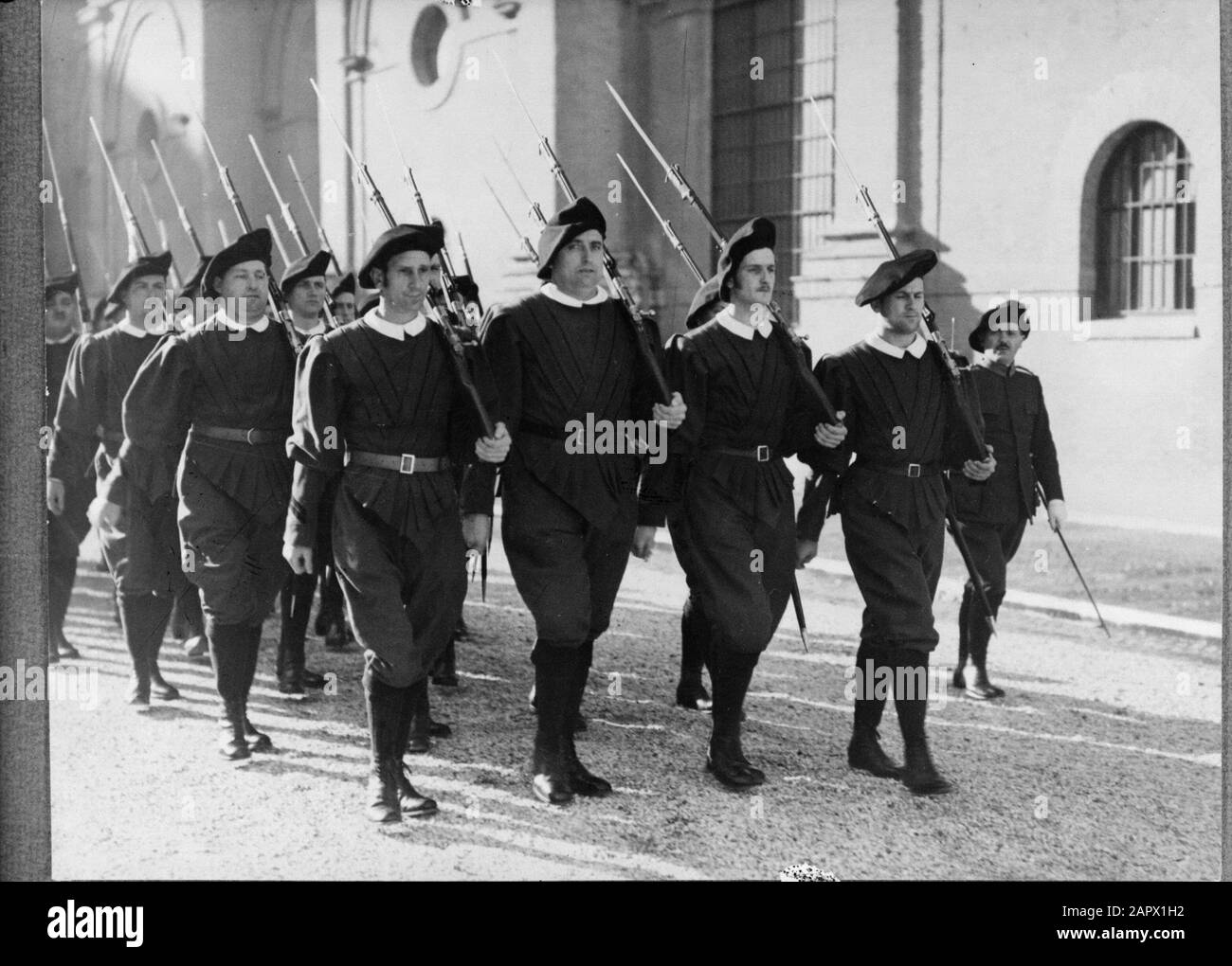 Rome: The Papal Swiss Guard in Vatican City Peloton marches in exercise ...