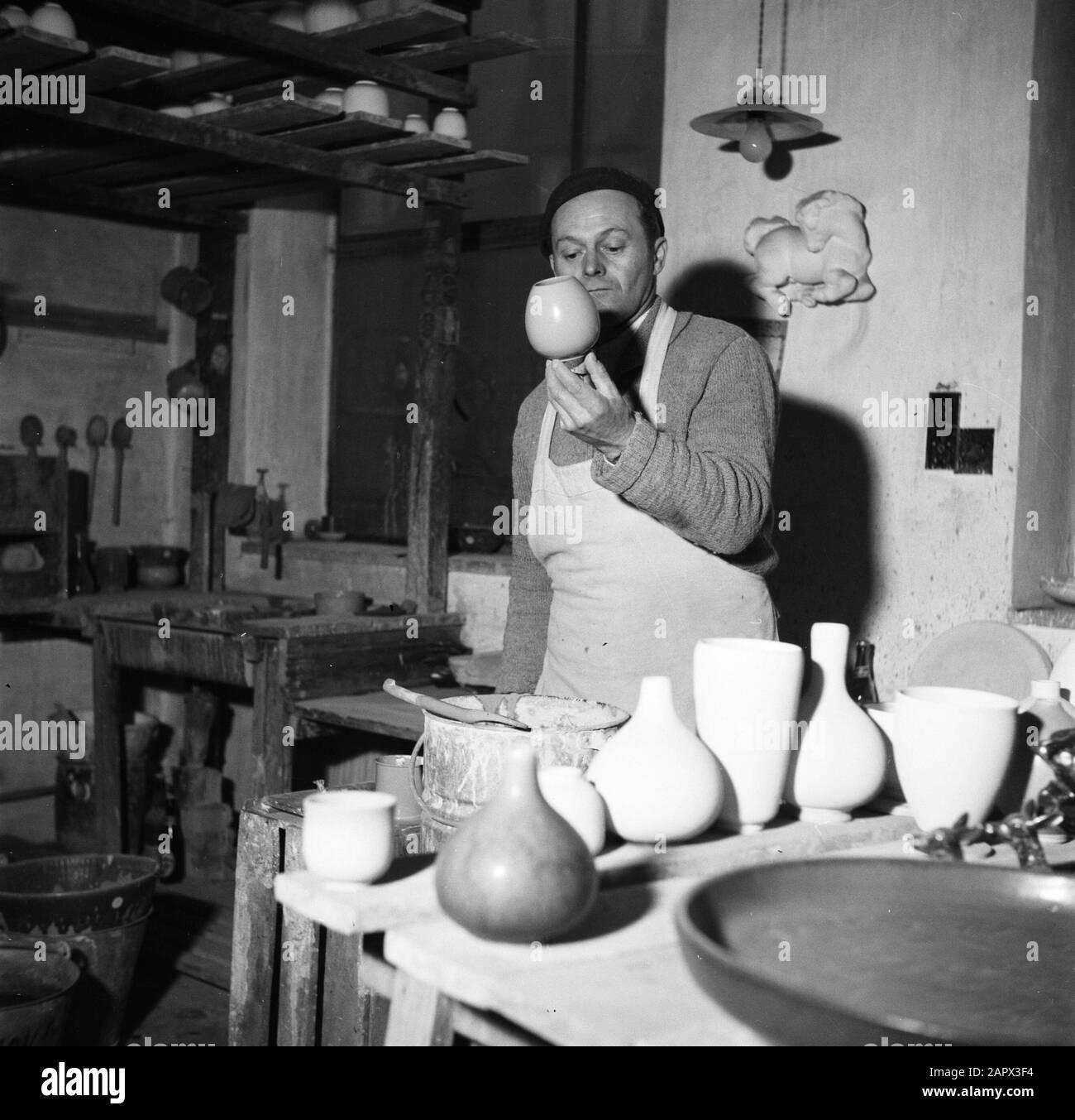Ceramics art hi-res stock photography and images - Alamy