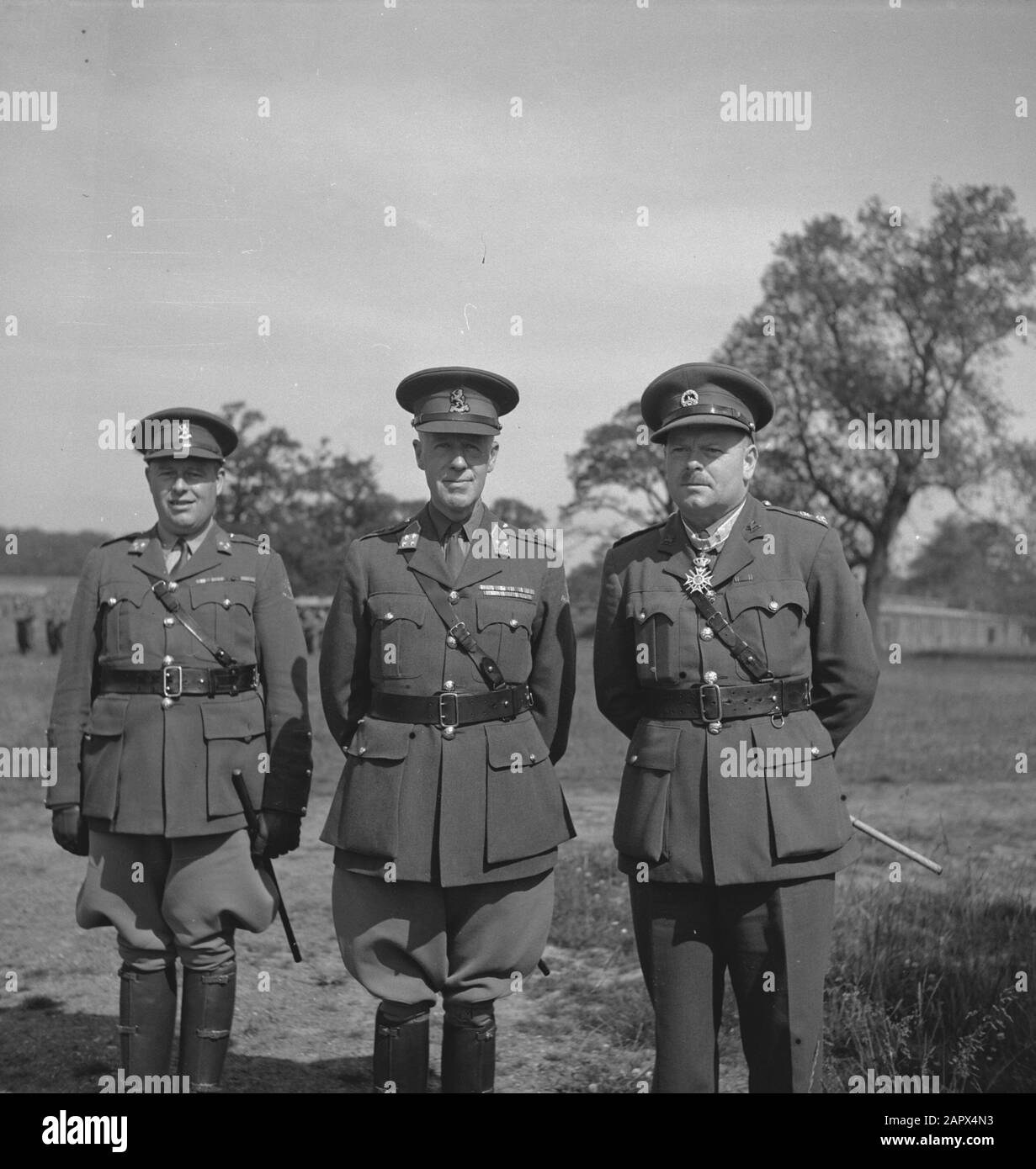 Princess Irene Brigade. Major General Phaff (middle) with Lieutenant ...