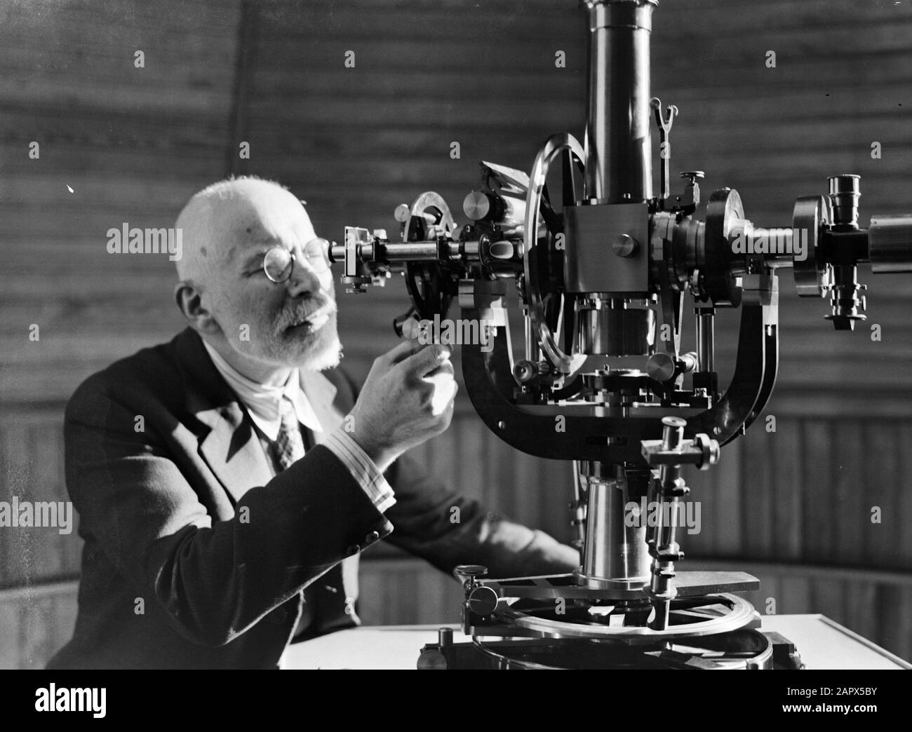 Visit discovery Black and White Stock Photos & Images - Alamy