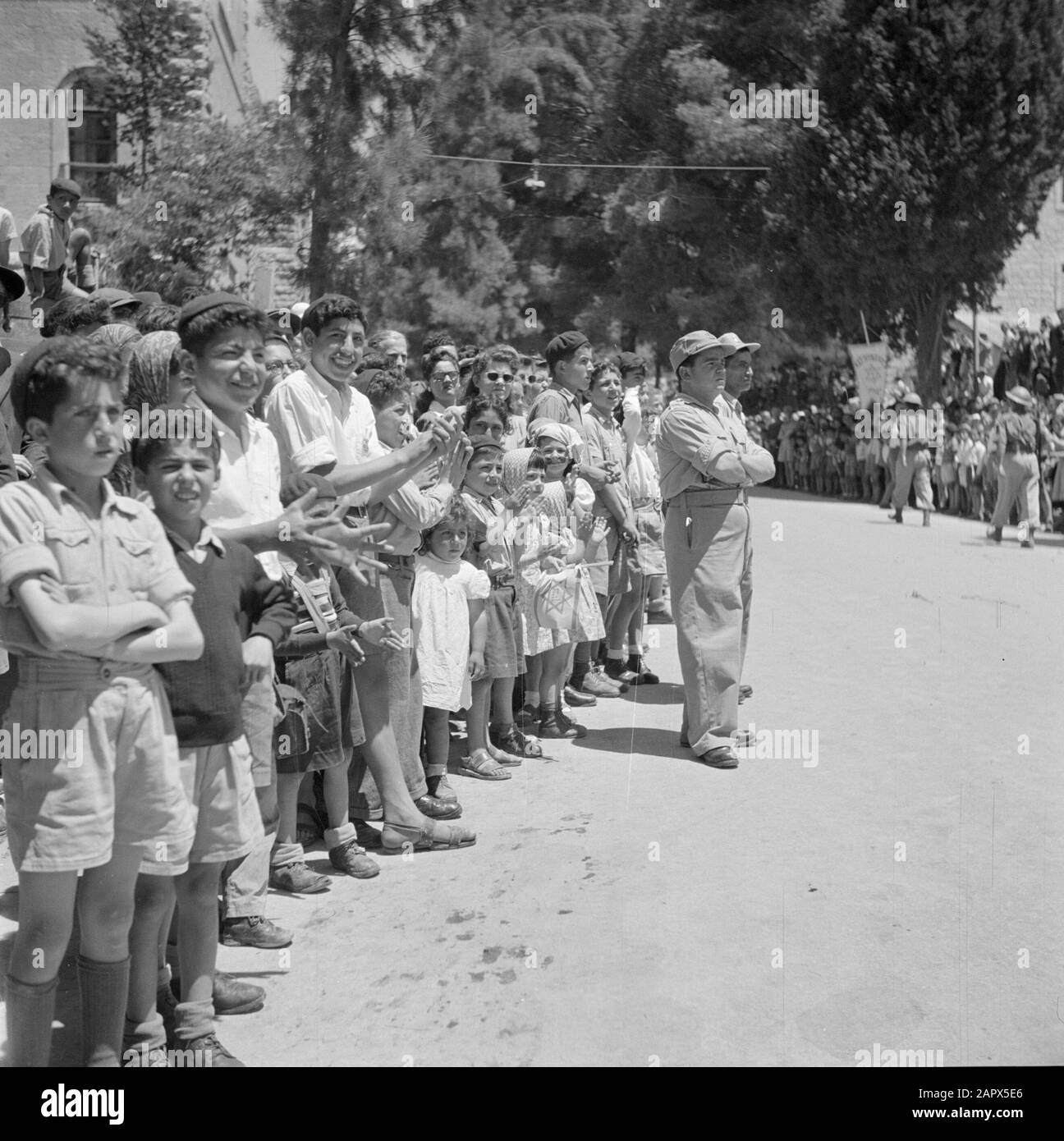 Israel 1948-1949: Jerusalem Audience at the military parade on May 15 ...