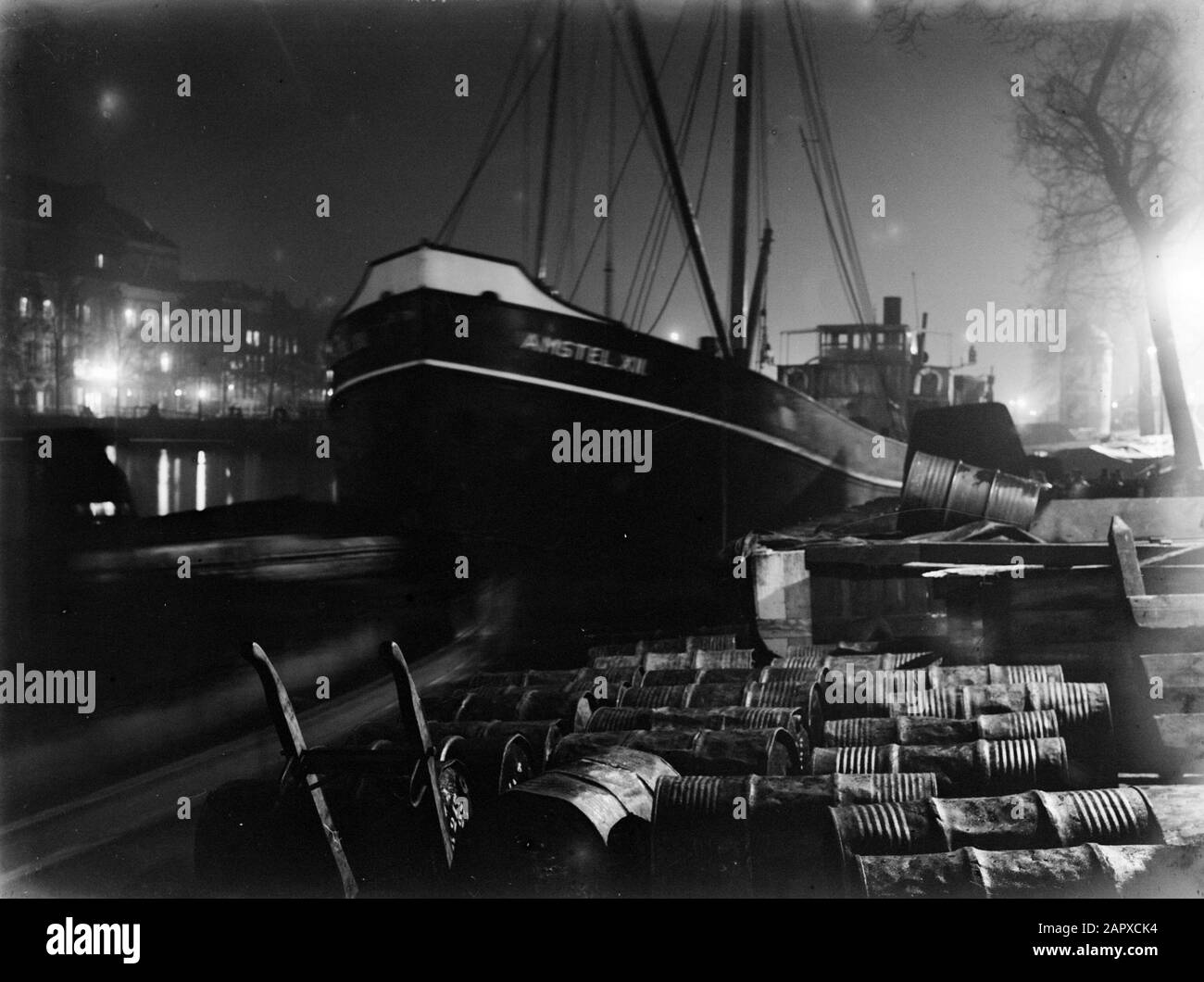 City amsterdam on left Black and White Stock Photos & Images - Alamy