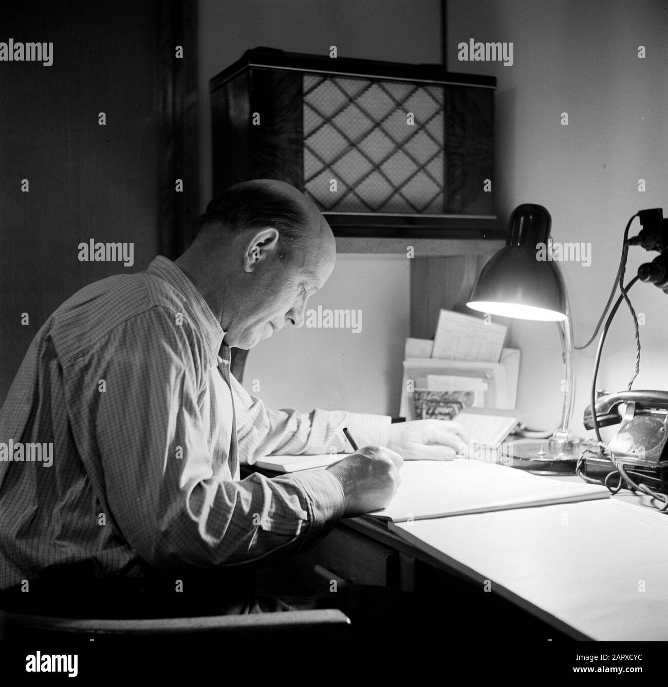 Rhine navigation, reportage about life and working on board a Rhine ...