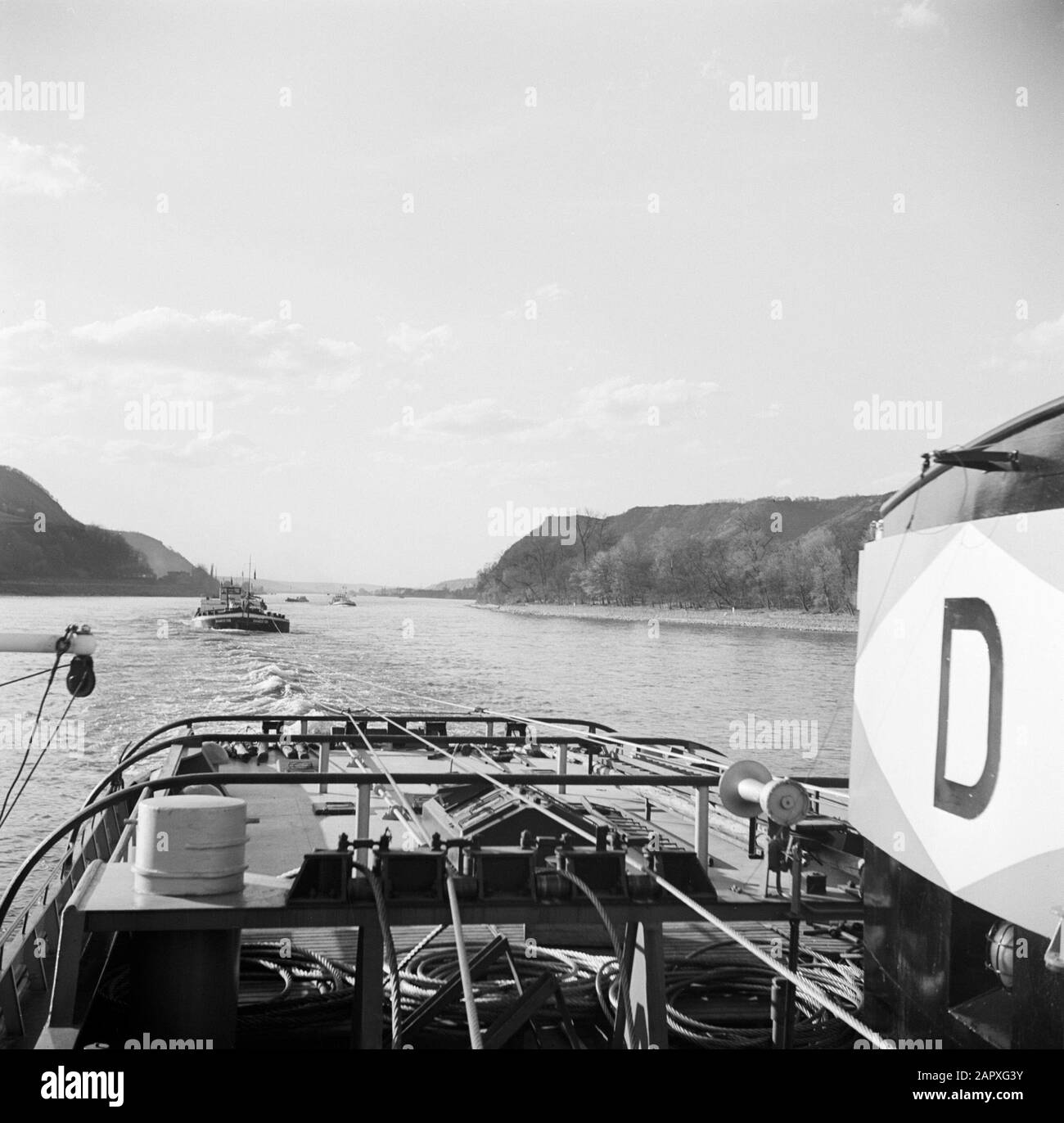 Rhine navigation, report from tugboat Damco 9: West Germany Drag with ...