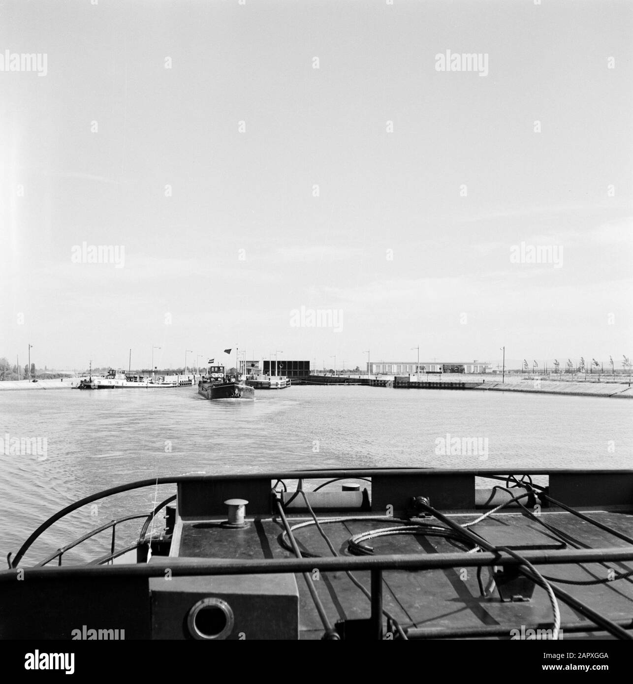 Rhine navigation, report from motor ship Damco 230: France Lock at the ...