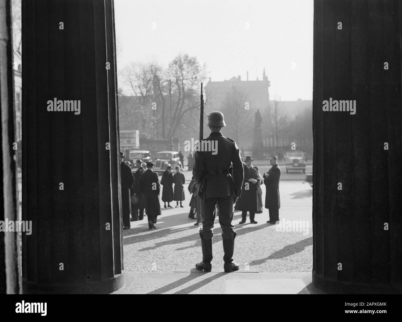 Neue wache guard Black and White Stock Photos & Images - Alamy