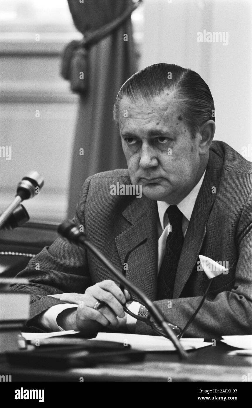 Falking Black and White Stock Photos & Images - Alamy