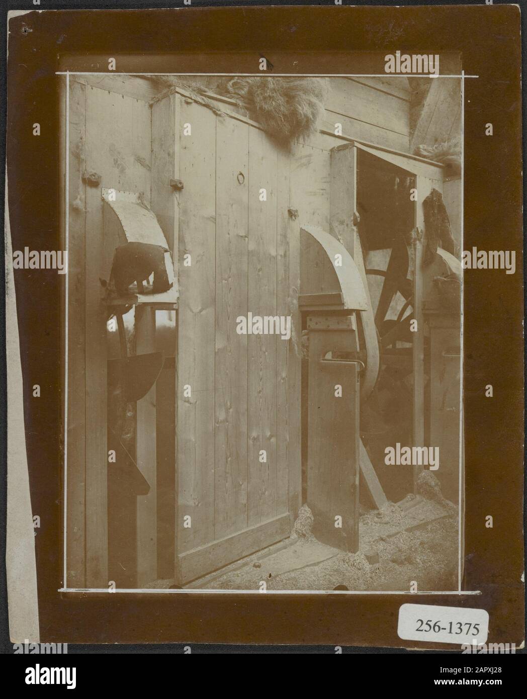 Steam flax mill Dust extraction in a steam flax mill Date: 1912 ...