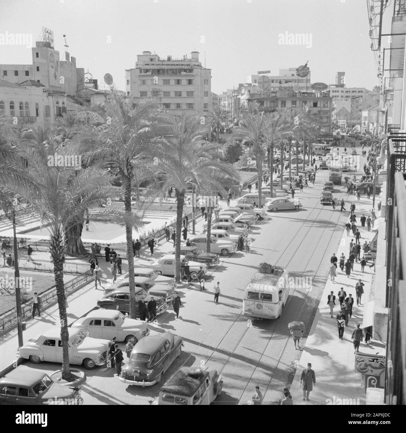 Martyr's square beirut statue Black and White Stock Photos & Images - Alamy