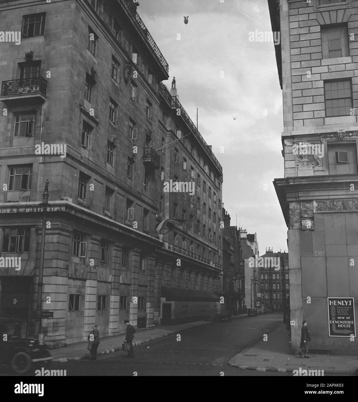 Holland house 1940 hi-res stock photography and images - Alamy