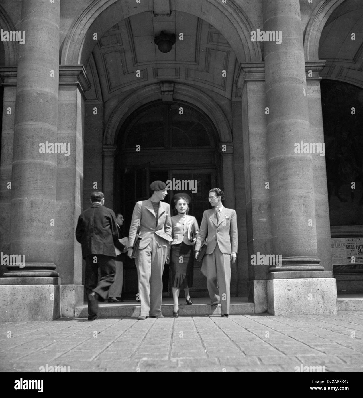 University buildings arcade Black and White Stock Photos & Images - Alamy