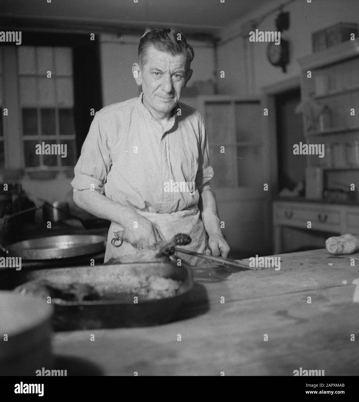 World war ii cook hi-res stock photography and images - Alamy