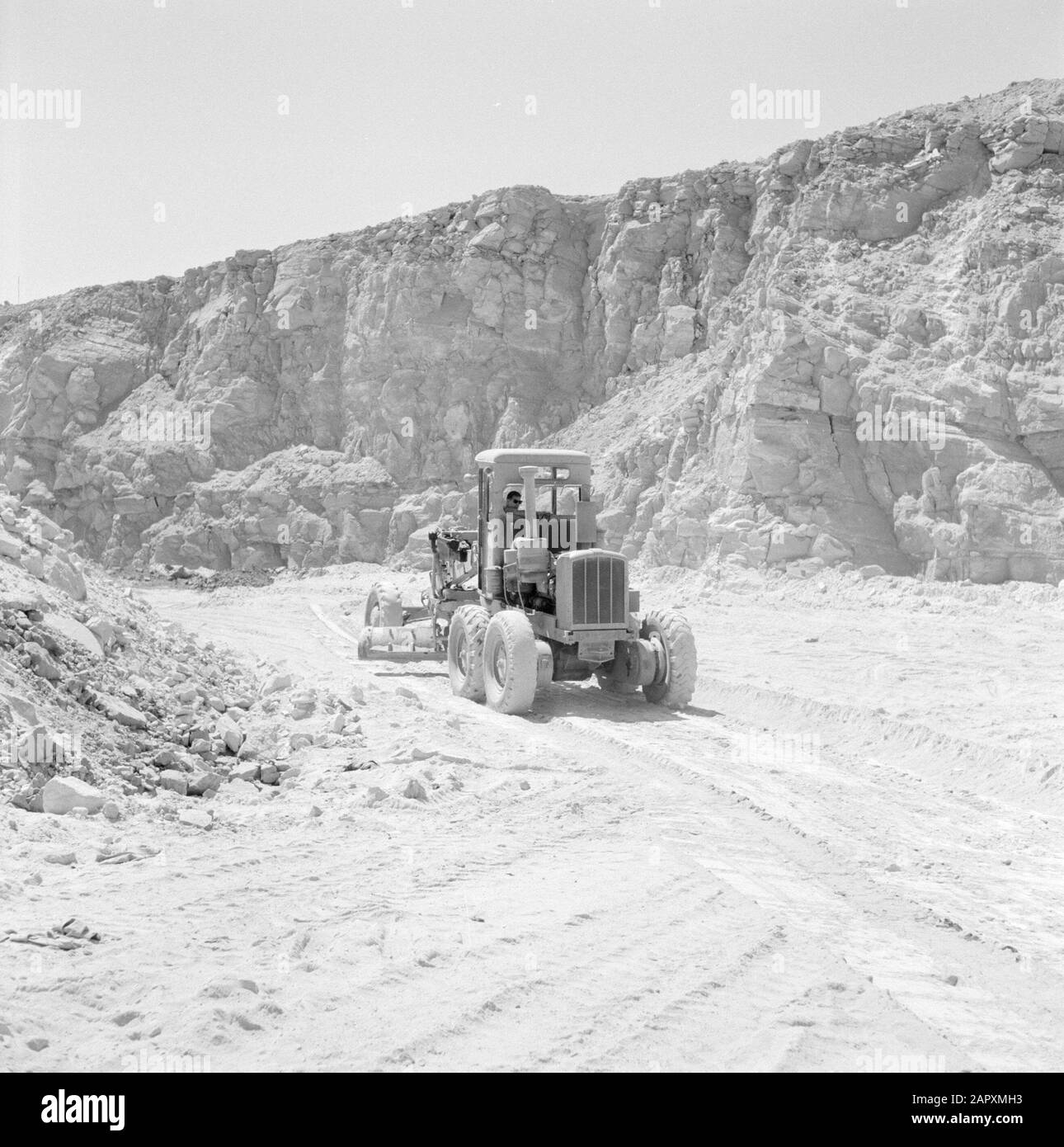 Timna copper mine hi-res stock photography and images - Alamy