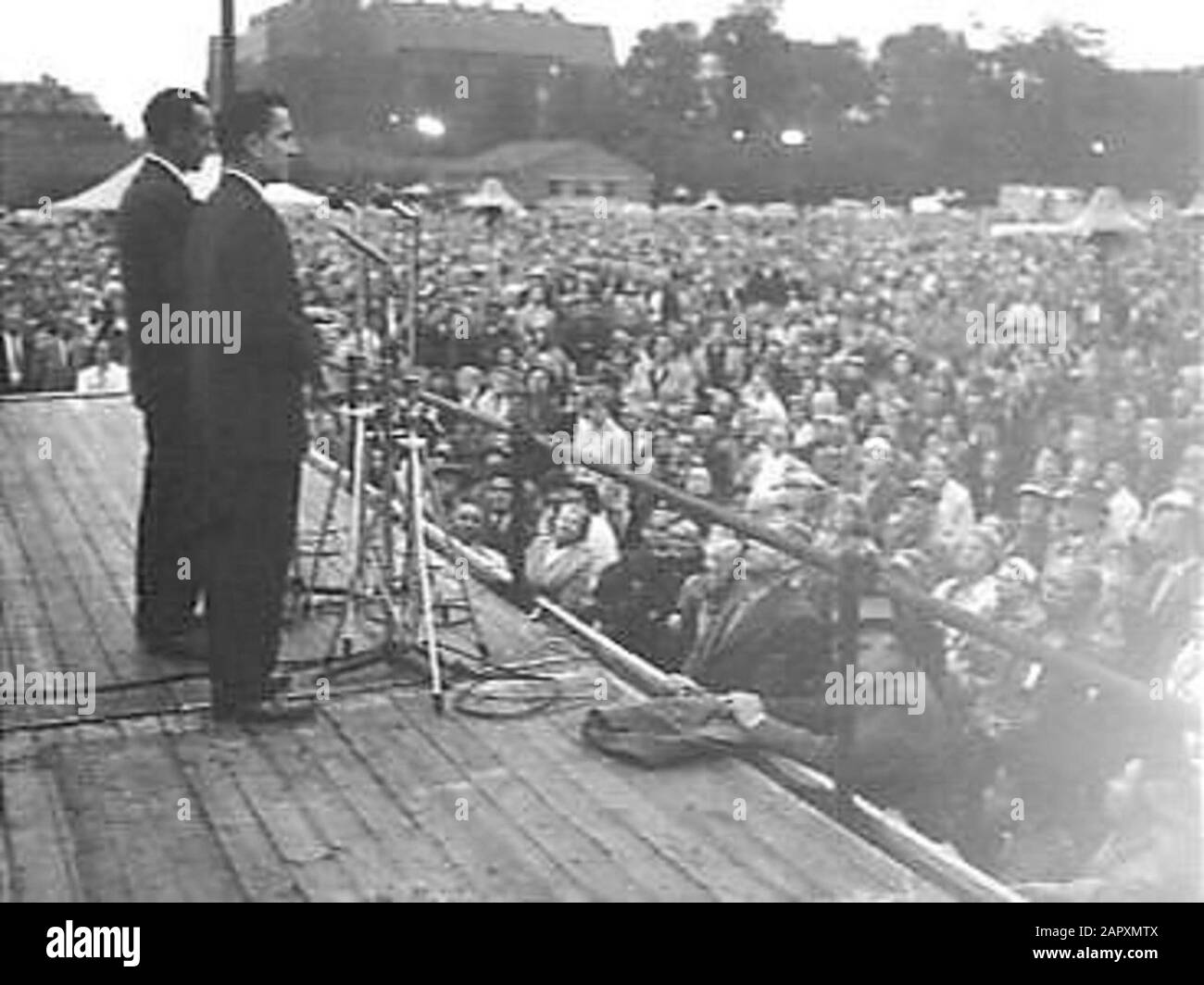 Nederlands: Amerikaanse evangelist T.L. Osborn in Den Haag T.L. Osborn ...