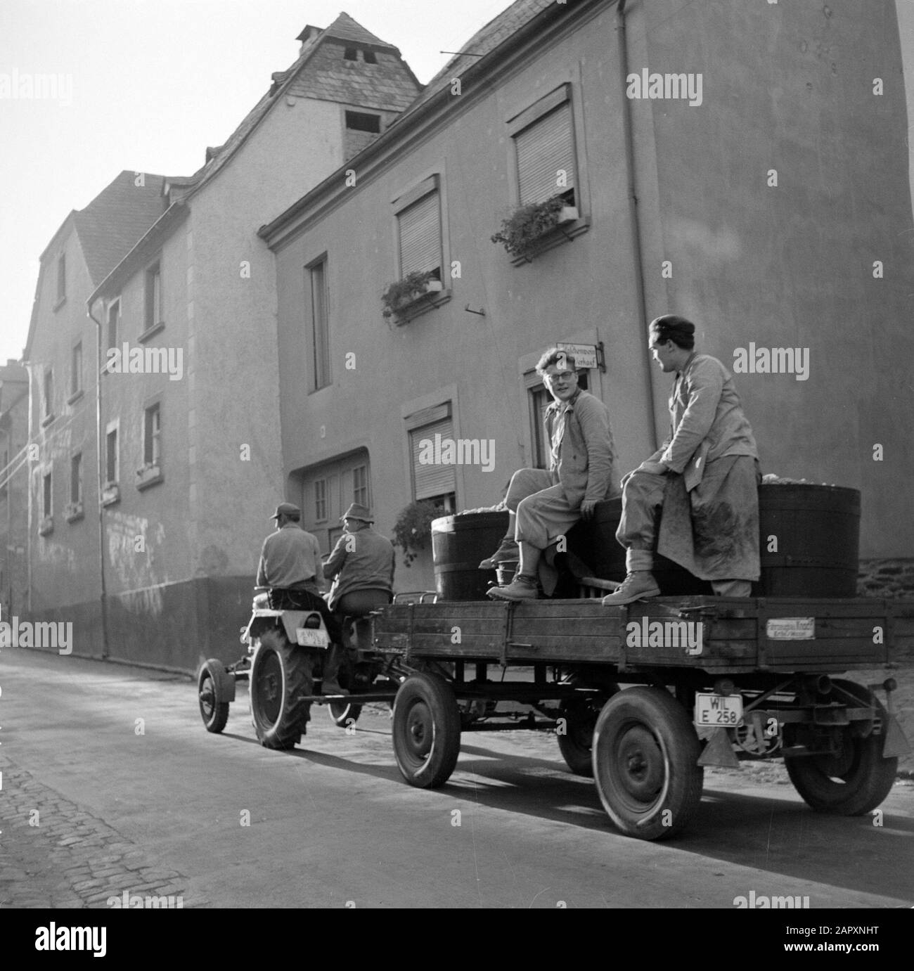 Grape tractor Black and White Stock Photos & Images - Alamy