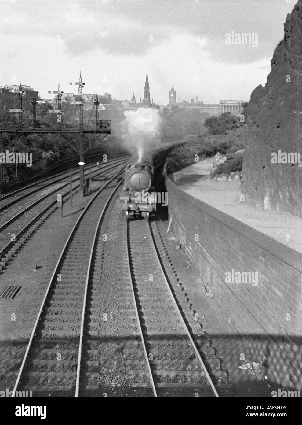 Public transport scotland Black and White Stock Photos & Images - Alamy