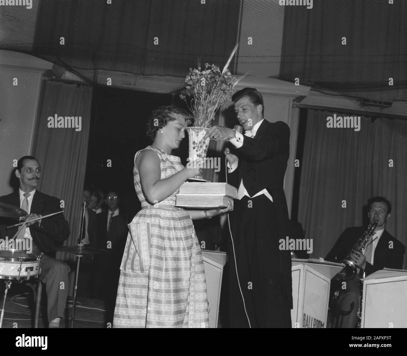 Delft student hi-res stock photography and images - Alamy