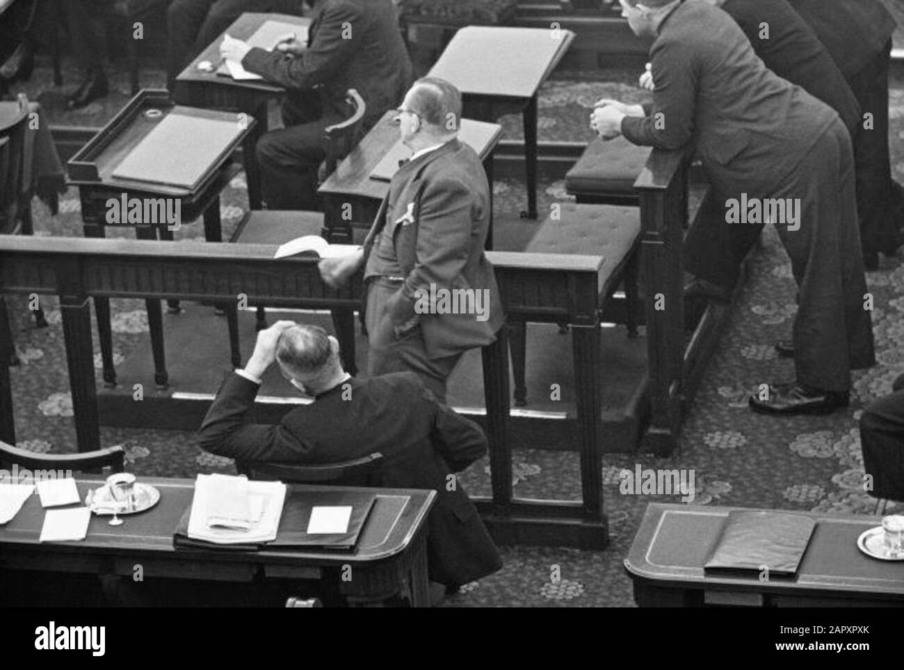 Hague chamber hi-res stock photography and images - Alamy