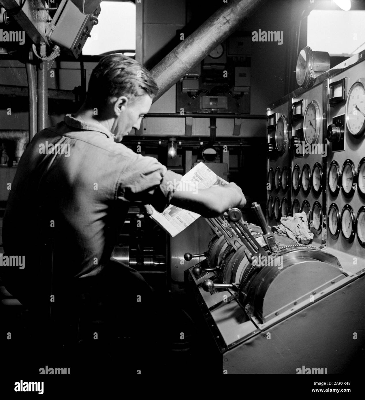 Ship engine room control panel hi-res stock photography and images - Alamy