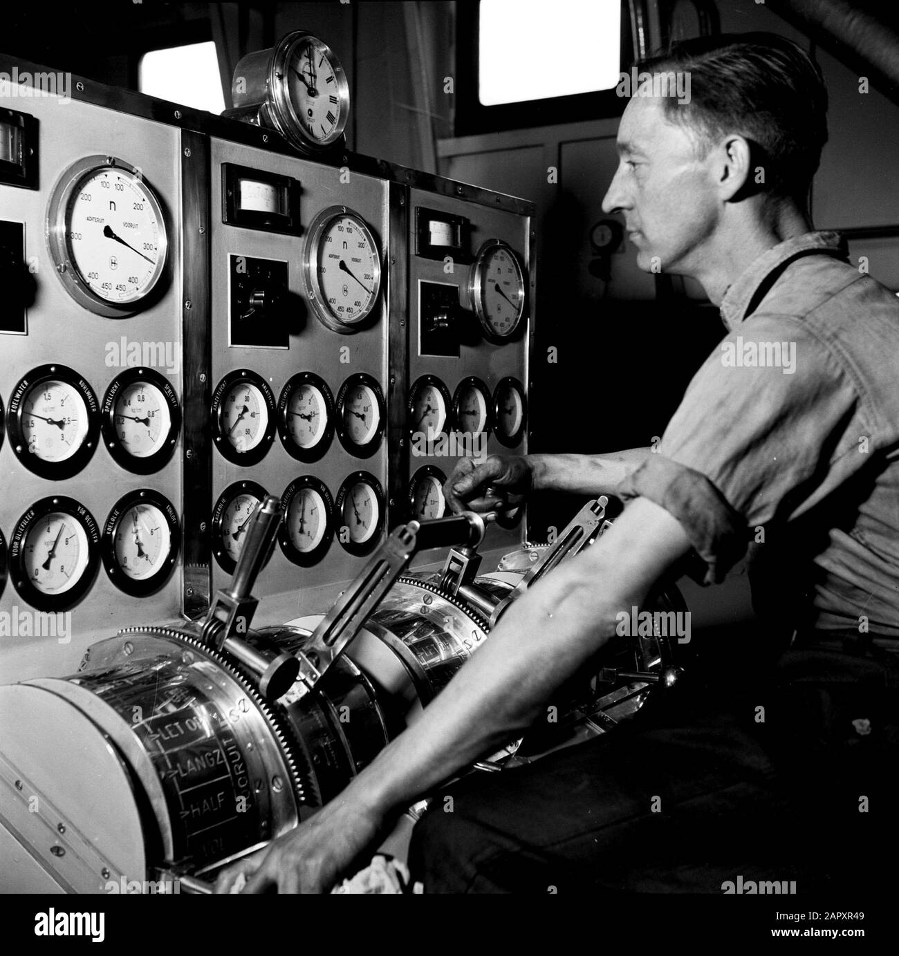 Ship engine room hi-res stock photography and images - Alamy