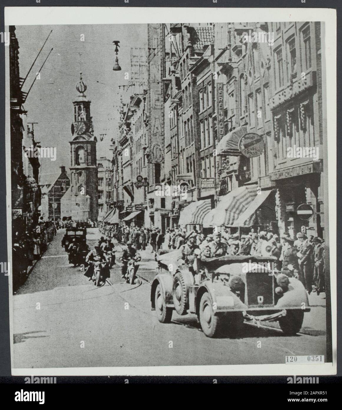 World War II, German troops Date: 1945 Location: Amsterdam, Noord ...