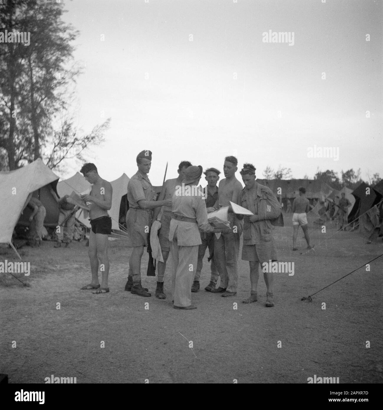War Volunteers in Malacca and Indonesia handing out the Pen & Gun in ...