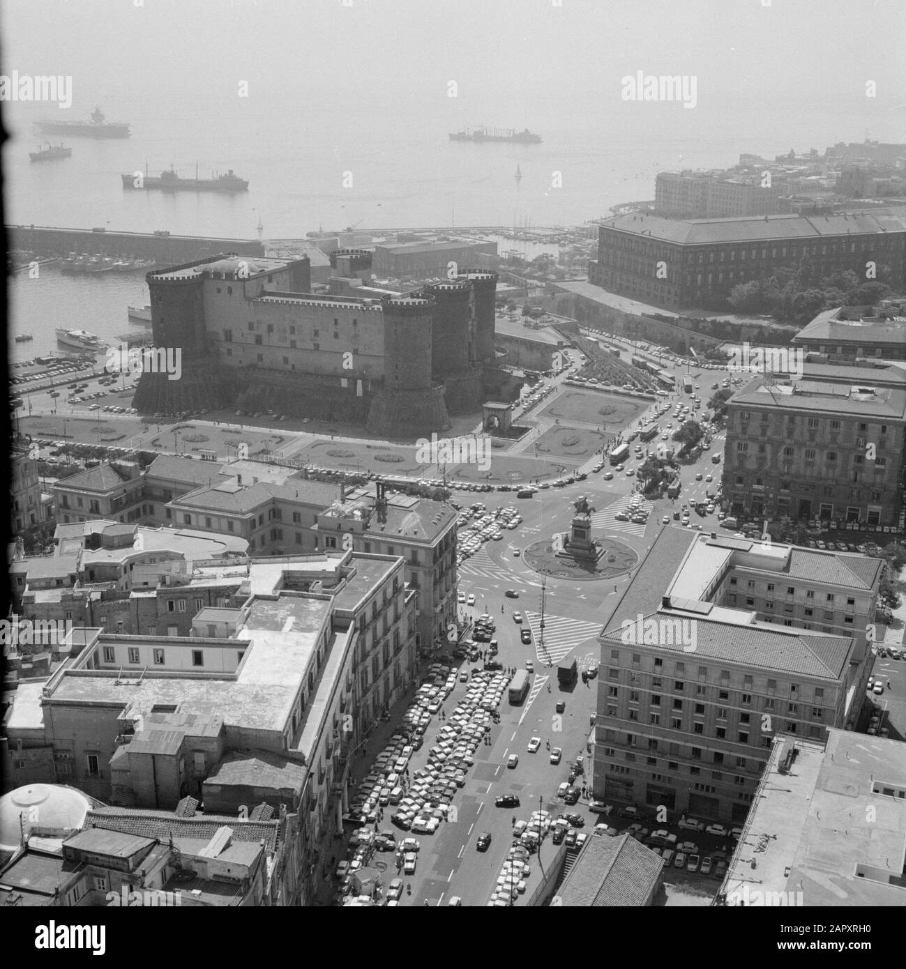 Skyline municipal Black and White Stock Photos & Images - Alamy