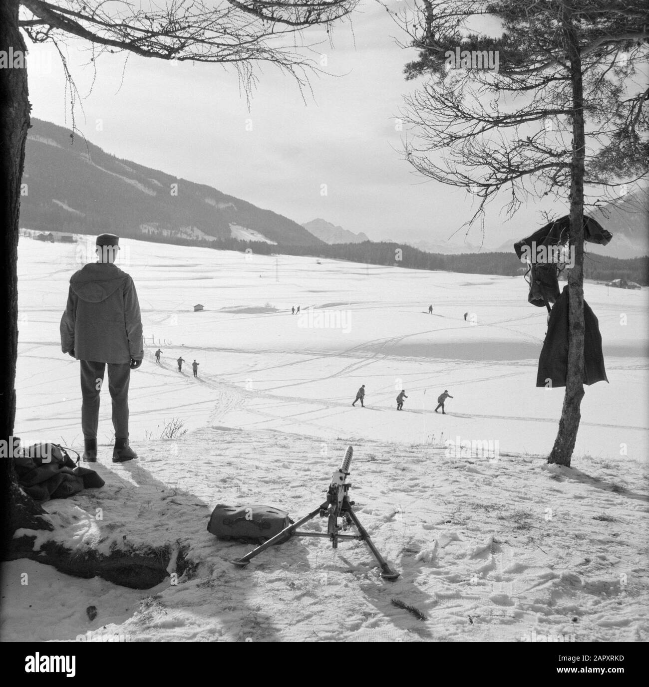 30 machine gun hi-res stock photography and images - Alamy