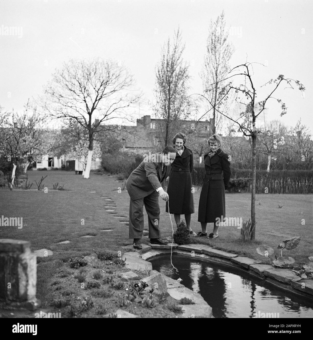 Photos of gardens Black and White Stock Photos & Images - Alamy