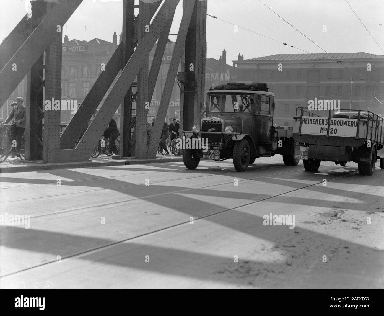 Reportage Rotterdam Traffic on the Willemsbrug in Rotterdam Annotation ...