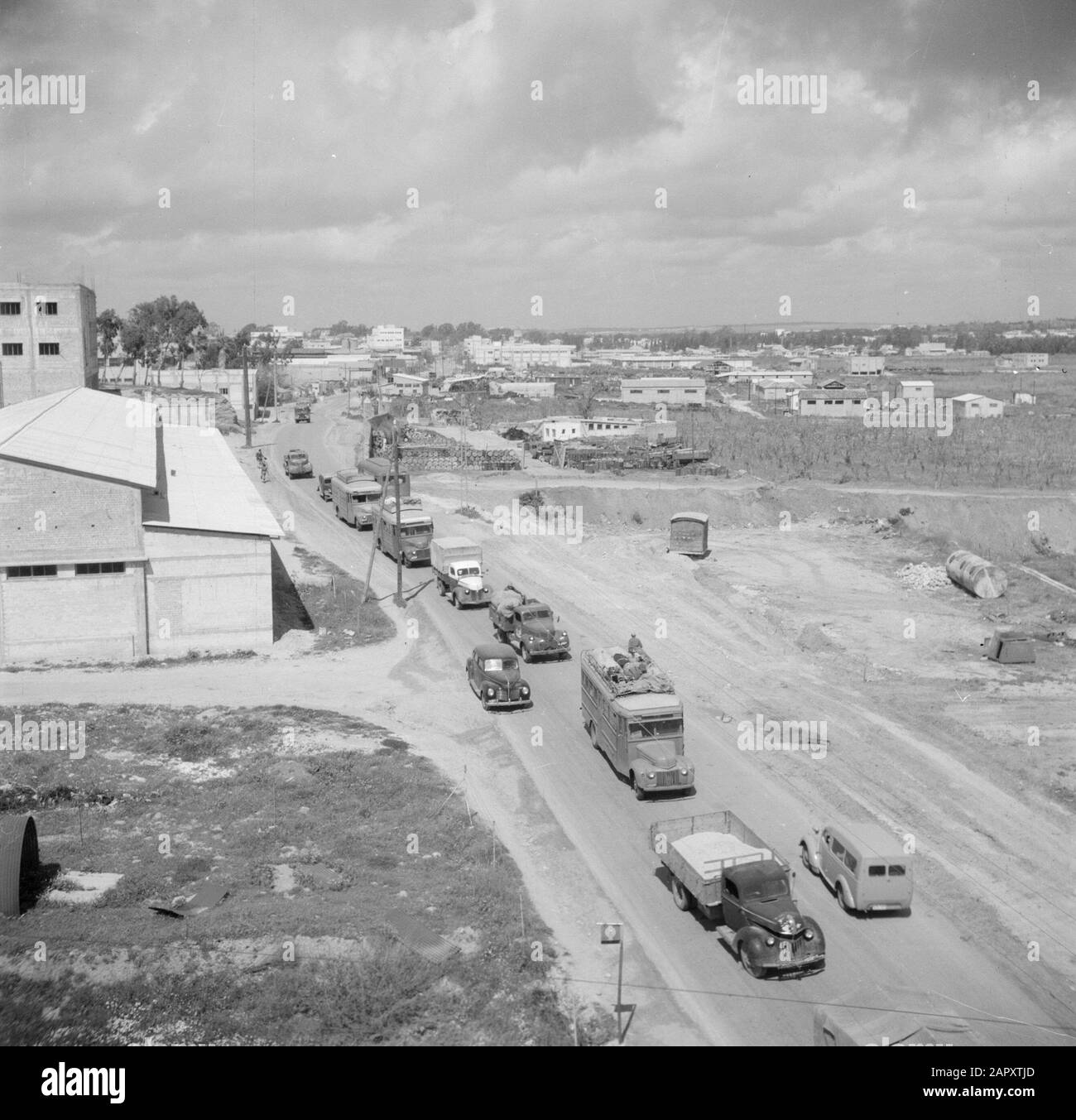 Highway trucks cars Black and White Stock Photos & Images - Alamy