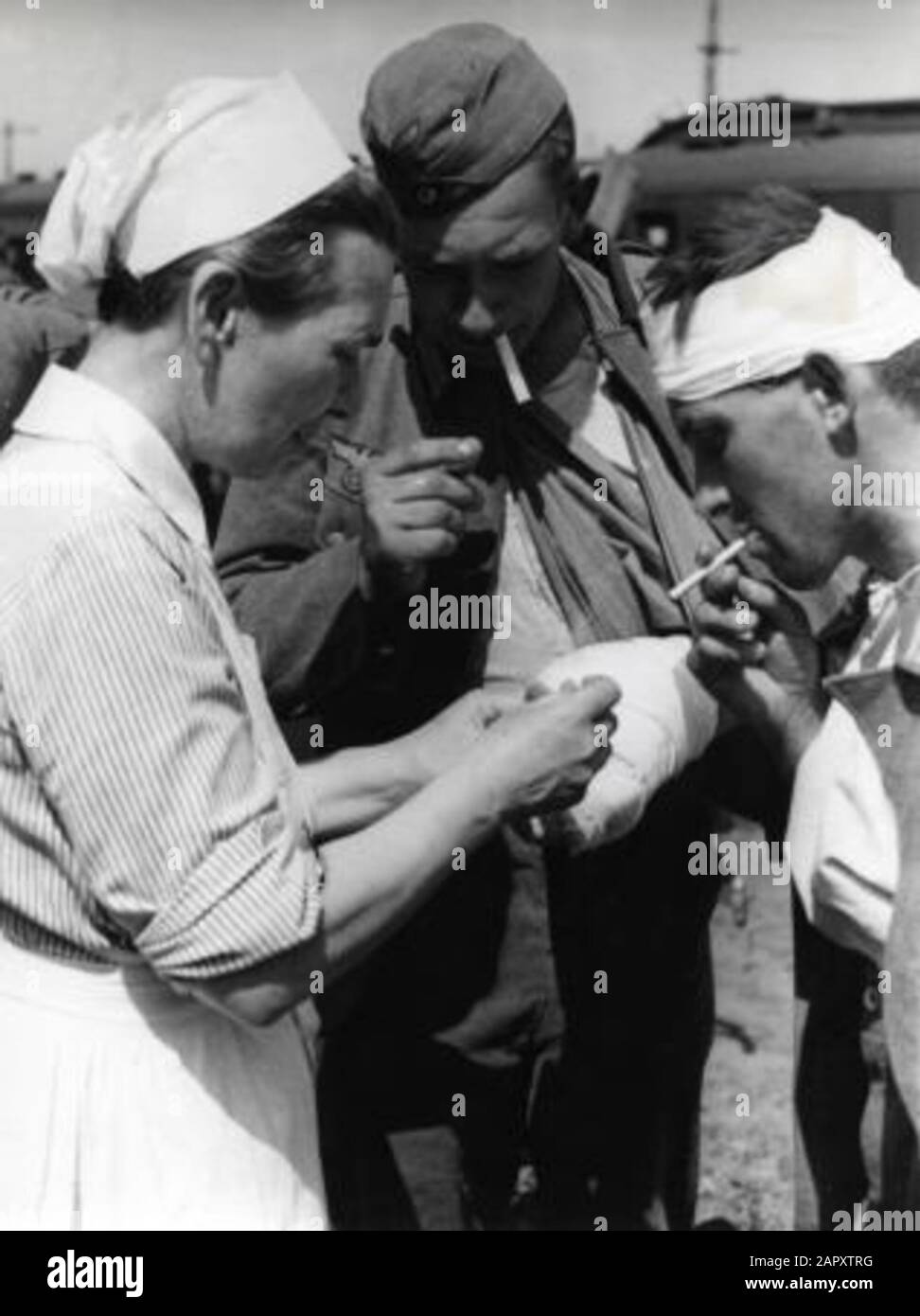 Spaarnestad photo/SFA022804172 World War II, wounded and invalids ...