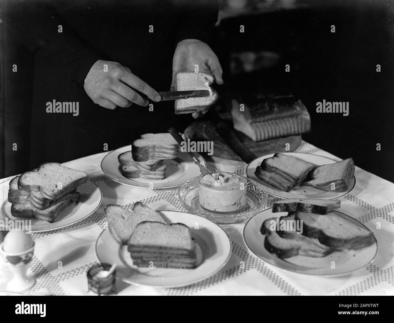 1930s ads food hi-res stock photography and images - Alamy