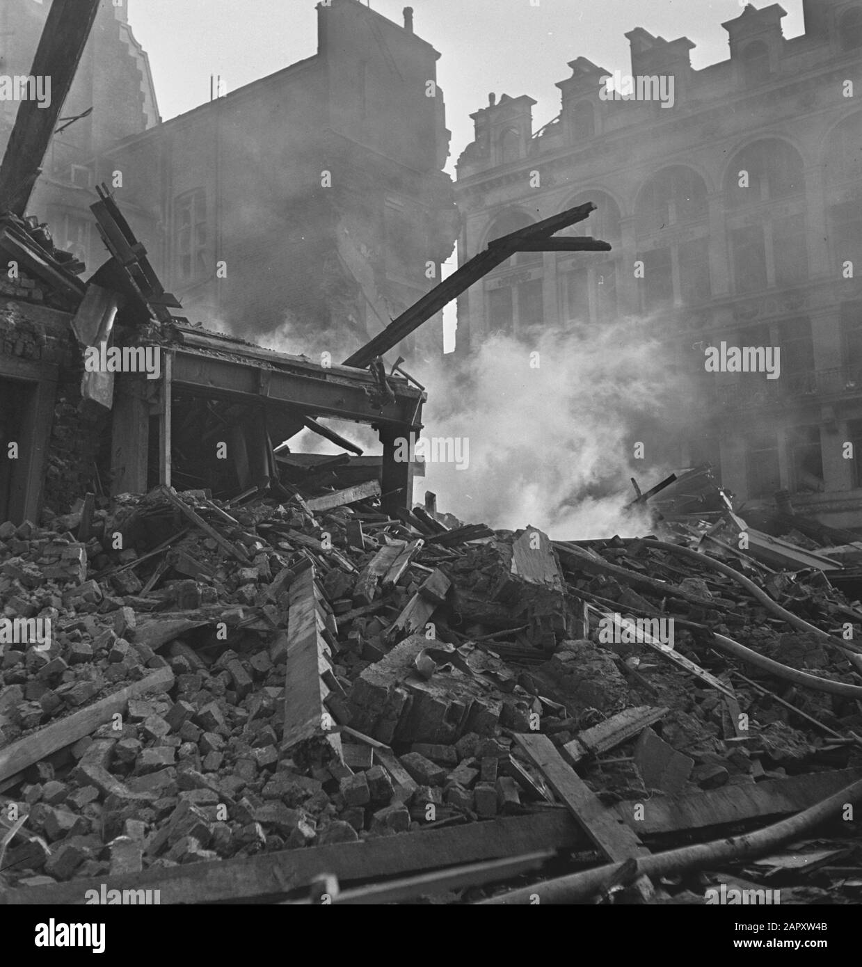 1940's war bombing Black and White Stock Photos & Images - Alamy