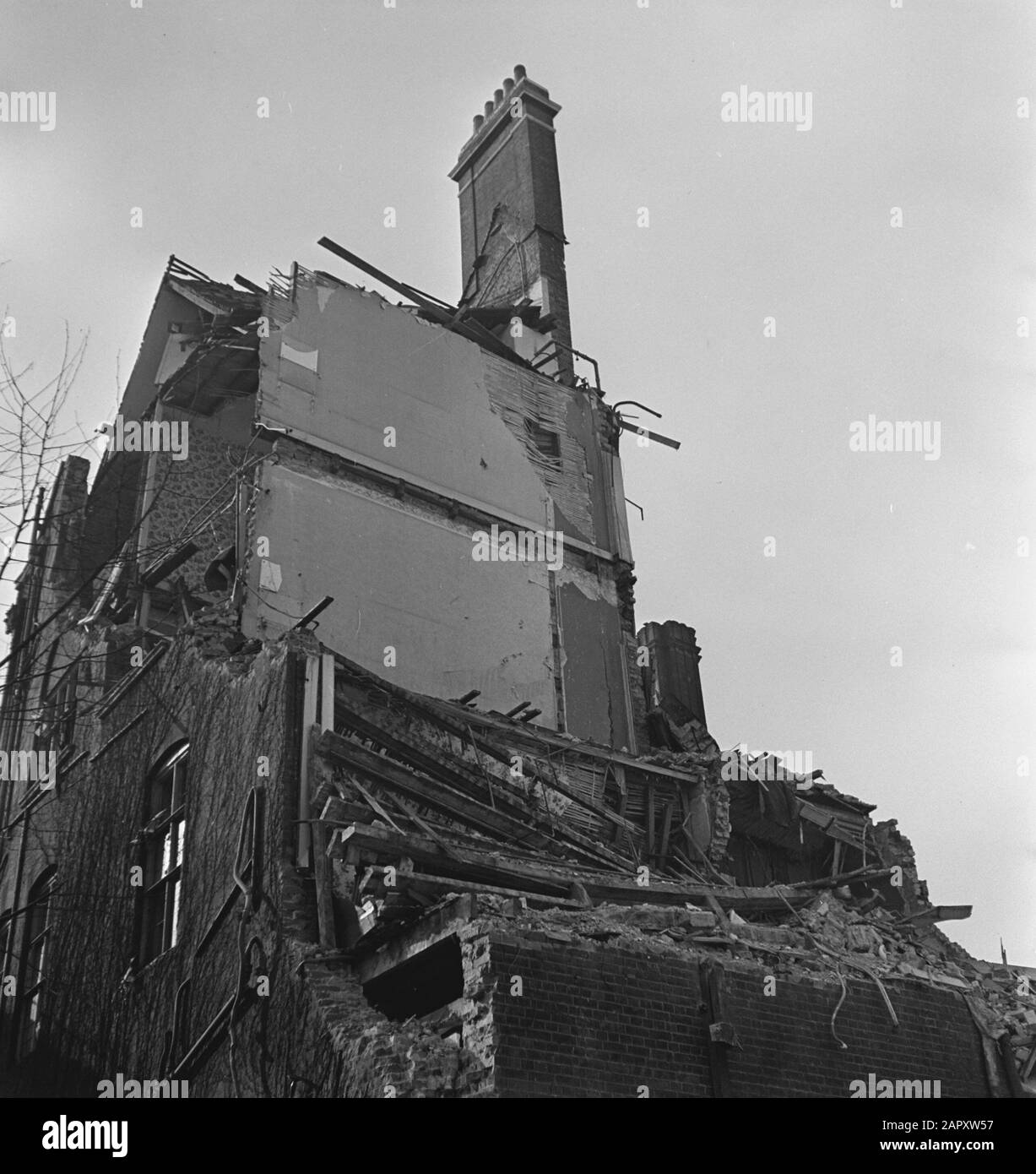 Devastations after air raid on London Date: 1940-1945 Location: Great ...