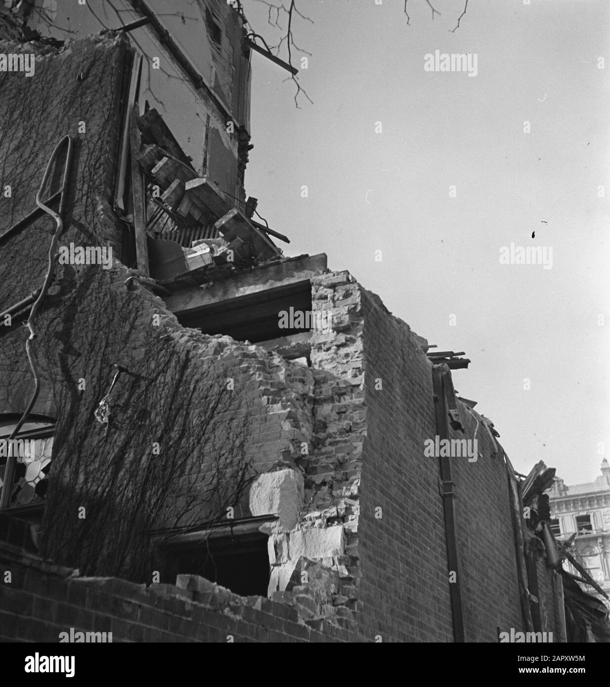 1940s destruction Black and White Stock Photos & Images - Alamy
