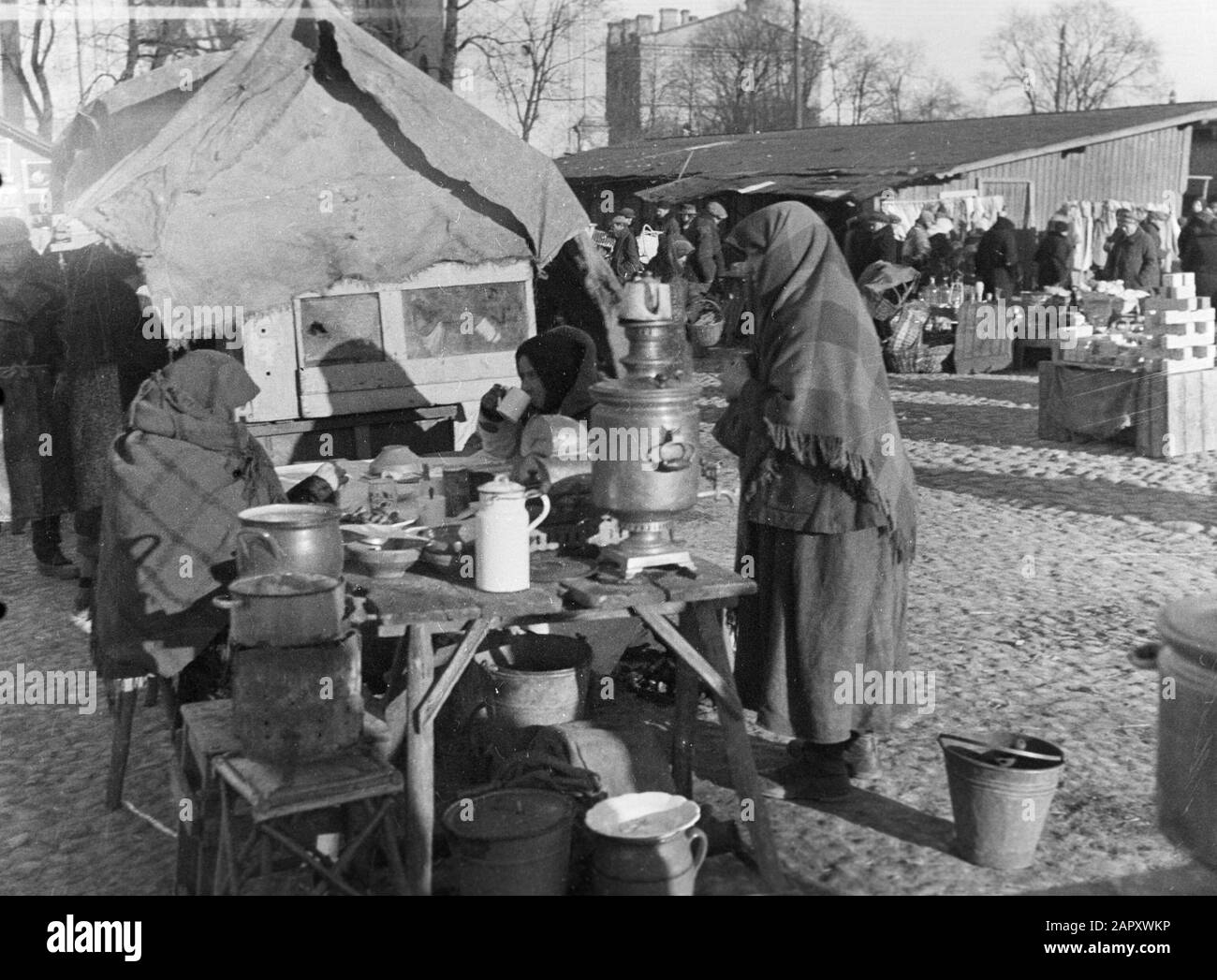 Lukiskiu square Black and White Stock Photos & Images - Alamy