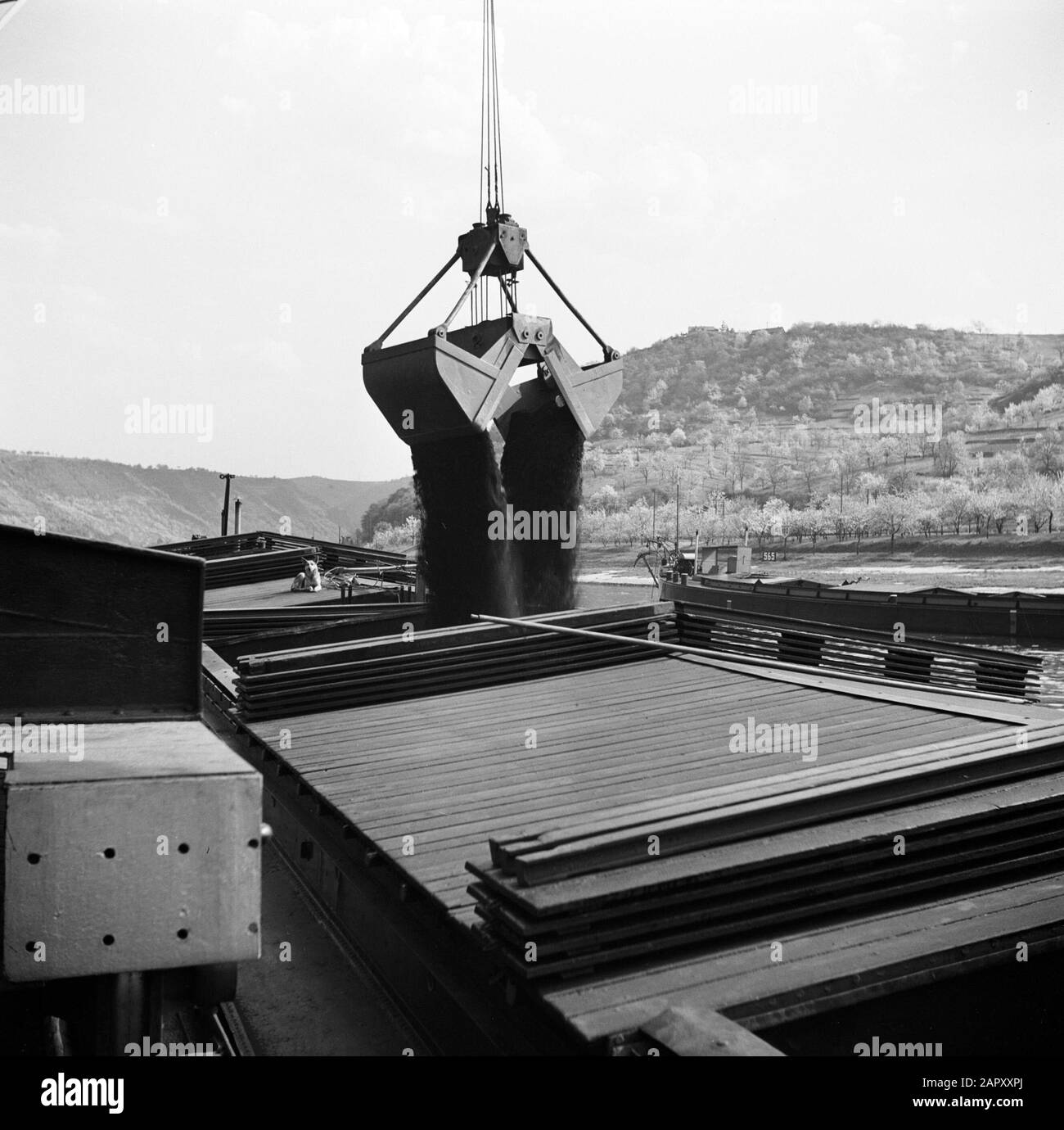 Rhine navigation, report from tugboat Damco 9: West Germany ...