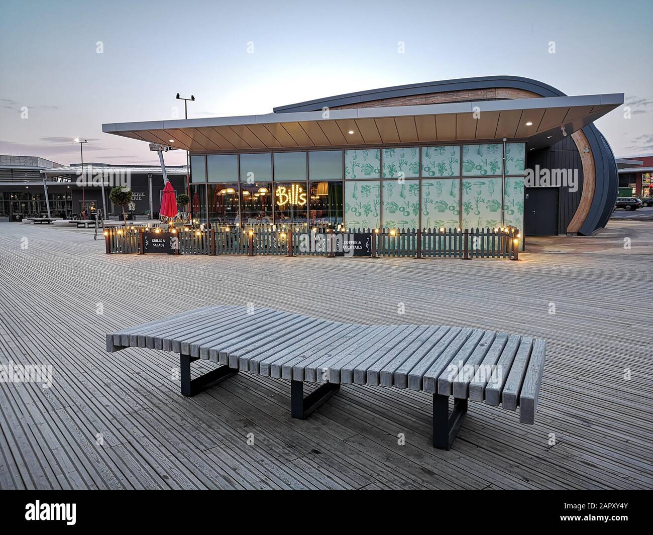 Rushden lakes shopping centre hi-res stock photography and images - Alamy