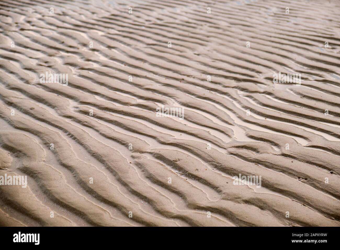 Ripple patterns hi-res stock photography and images - Alamy