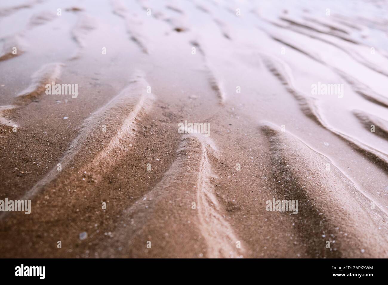 Ripple patterns hi-res stock photography and images - Alamy