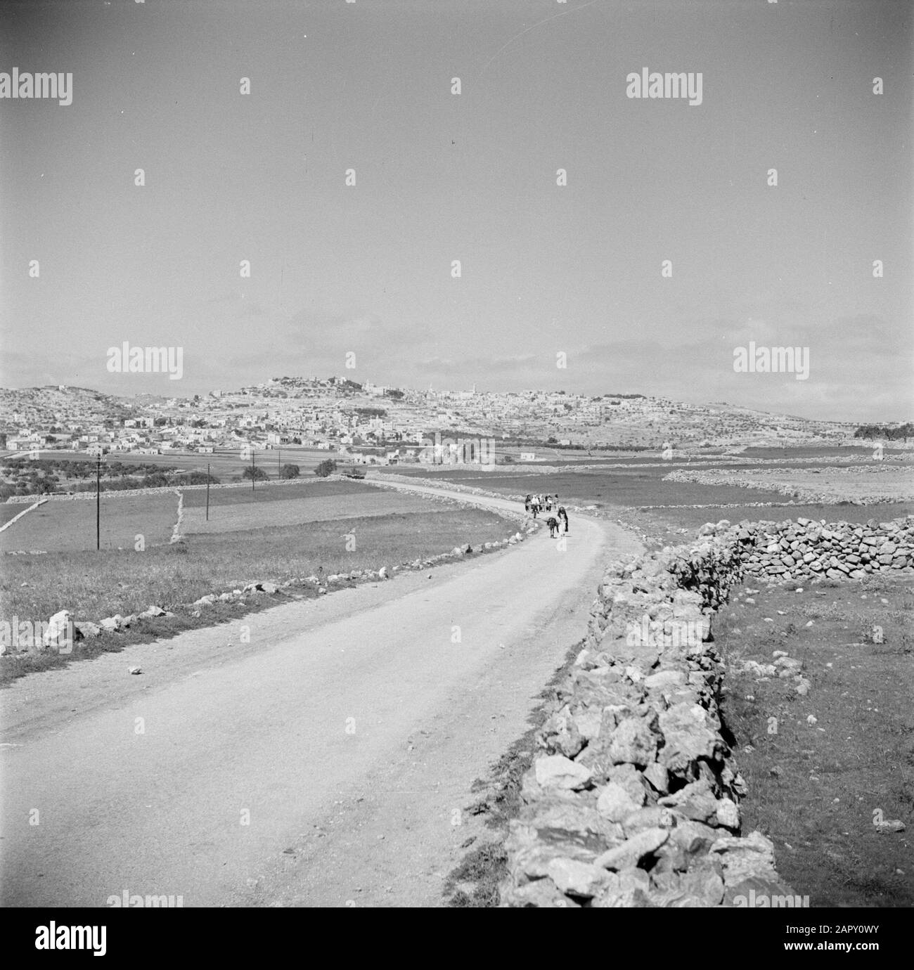 Road outside bethlehem hi-res stock photography and images - Alamy