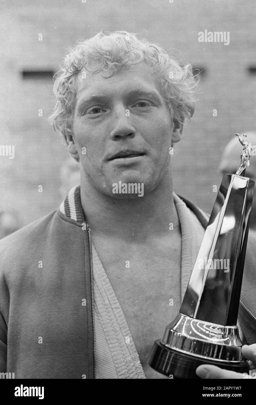 Judo Dutch championships all categories. Wim Ruska with cup Stock Photo ...